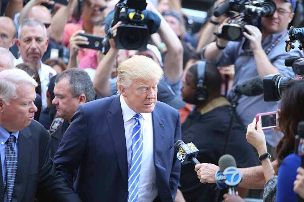 CNN Faces 11% Decline in Advertising as Viewers Turn Away | Daily Chive