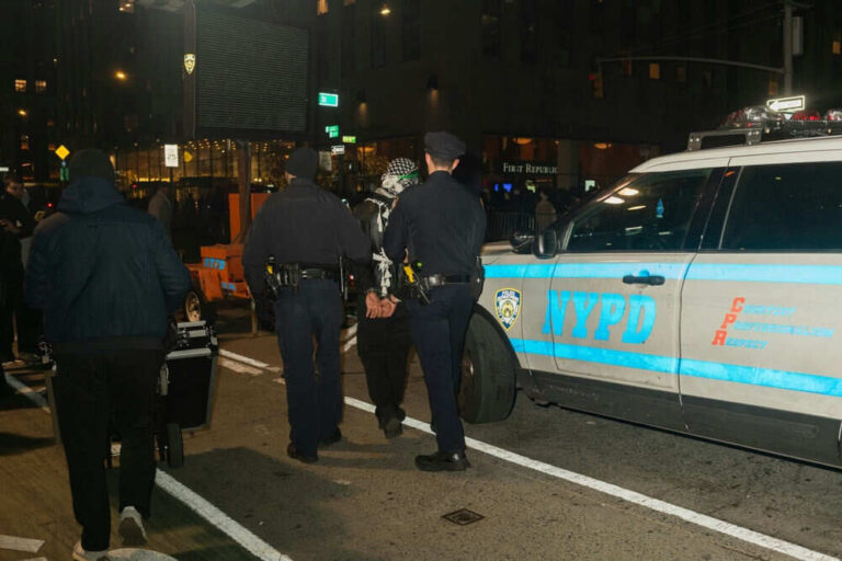 Mass Exodus: NYPD Officers Flee Amid Crisis | Daily Chive